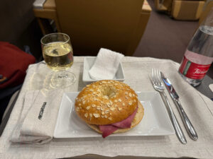 Europe's Most Luxurious? Italy's High Speed Frecciarossa in Executive ...