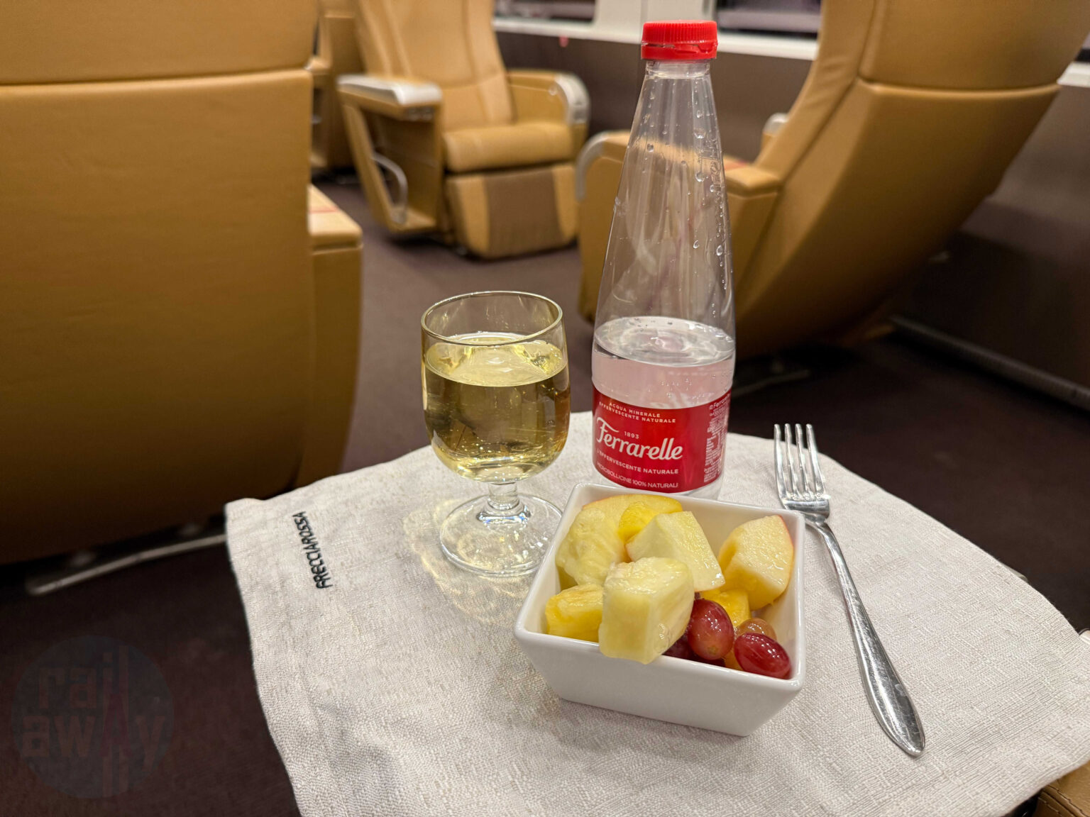 Europe's Most Luxurious? Italy's High Speed Frecciarossa in Executive ...