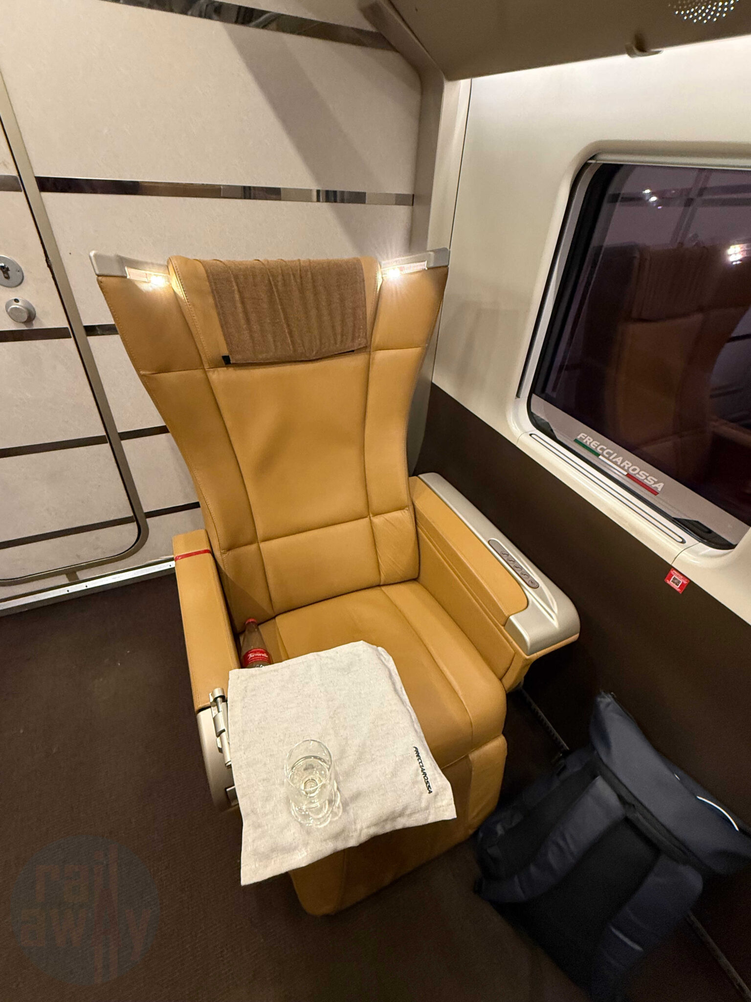 Europe's Most Luxurious? Italy's High Speed Frecciarossa in Executive ...